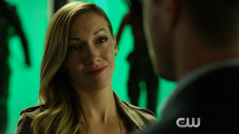 The Arrow Mid-Season Premiere: They Sure Didn’t Wait Long to Answer ...